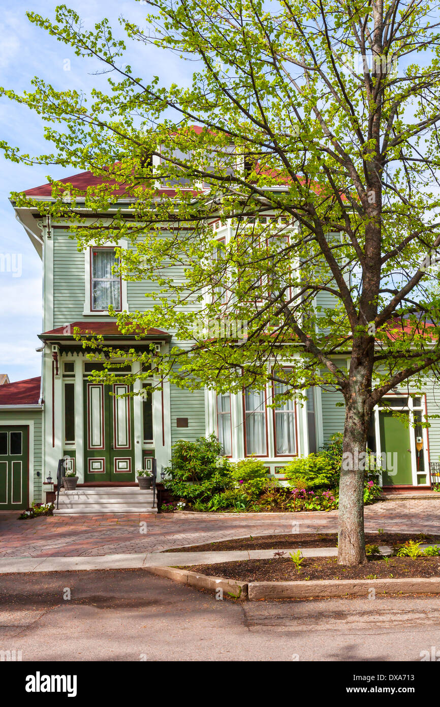 Us street residential hi-res stock photography and images - Alamy