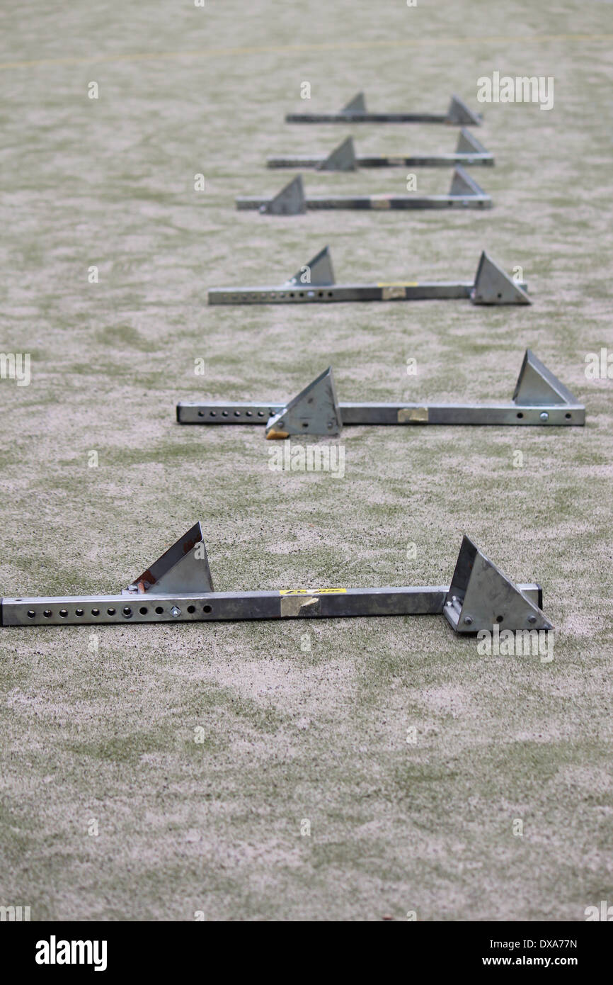 Athletics starting blocks hi-res stock photography and images - Alamy