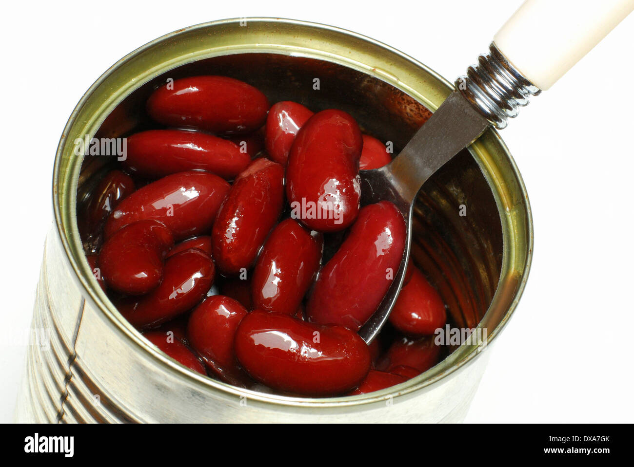 Bean seeds in tin hi-res stock photography and images - Alamy
