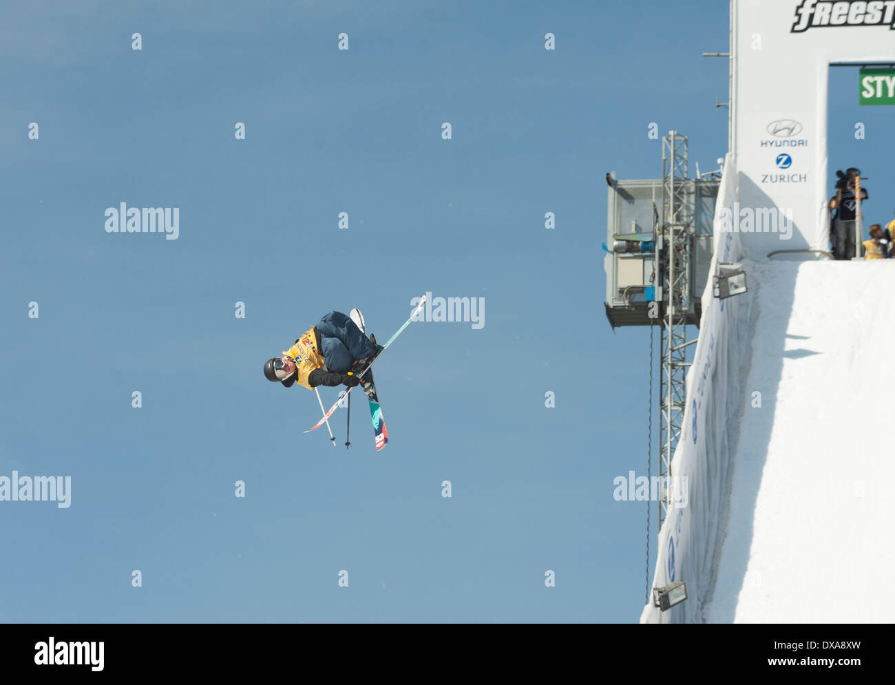 Back flip in the air hi-res stock photography and images - Alamy