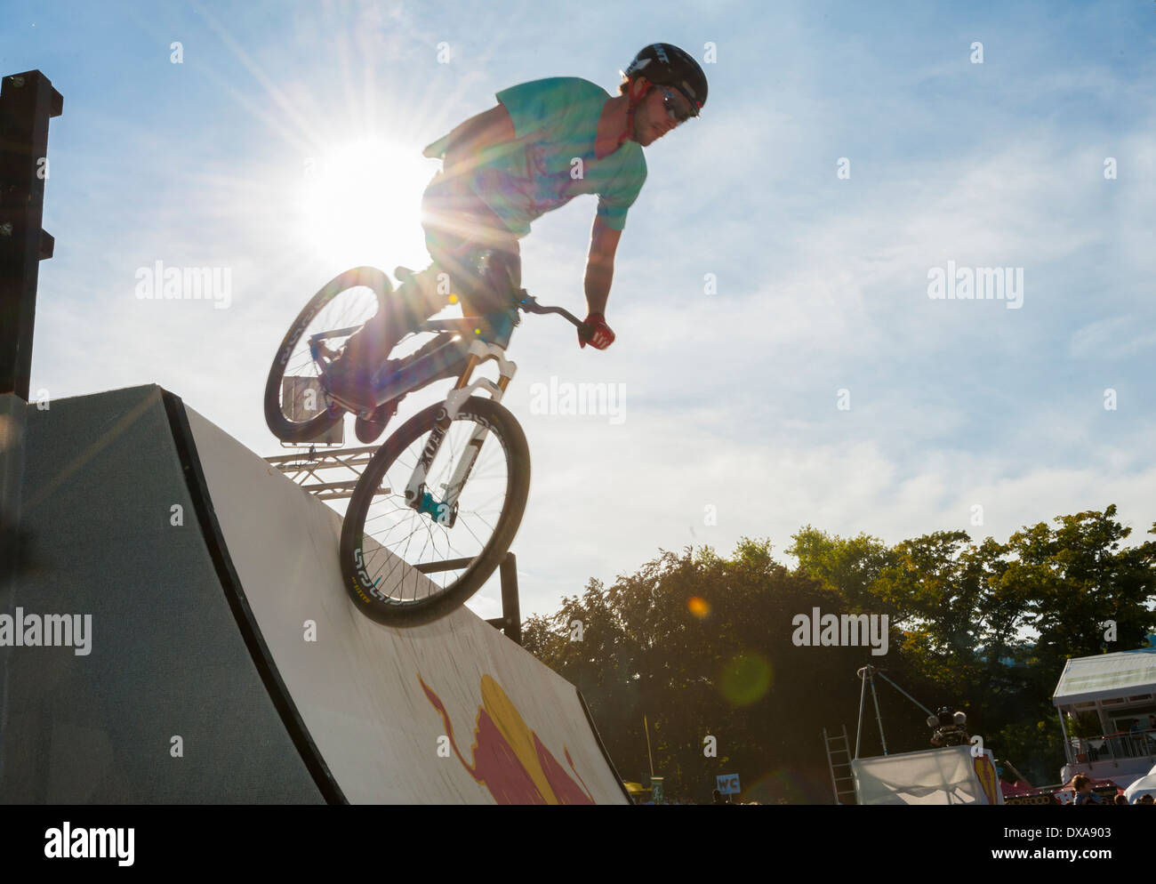 Ramp silhouette hi-res stock photography and images - Alamy