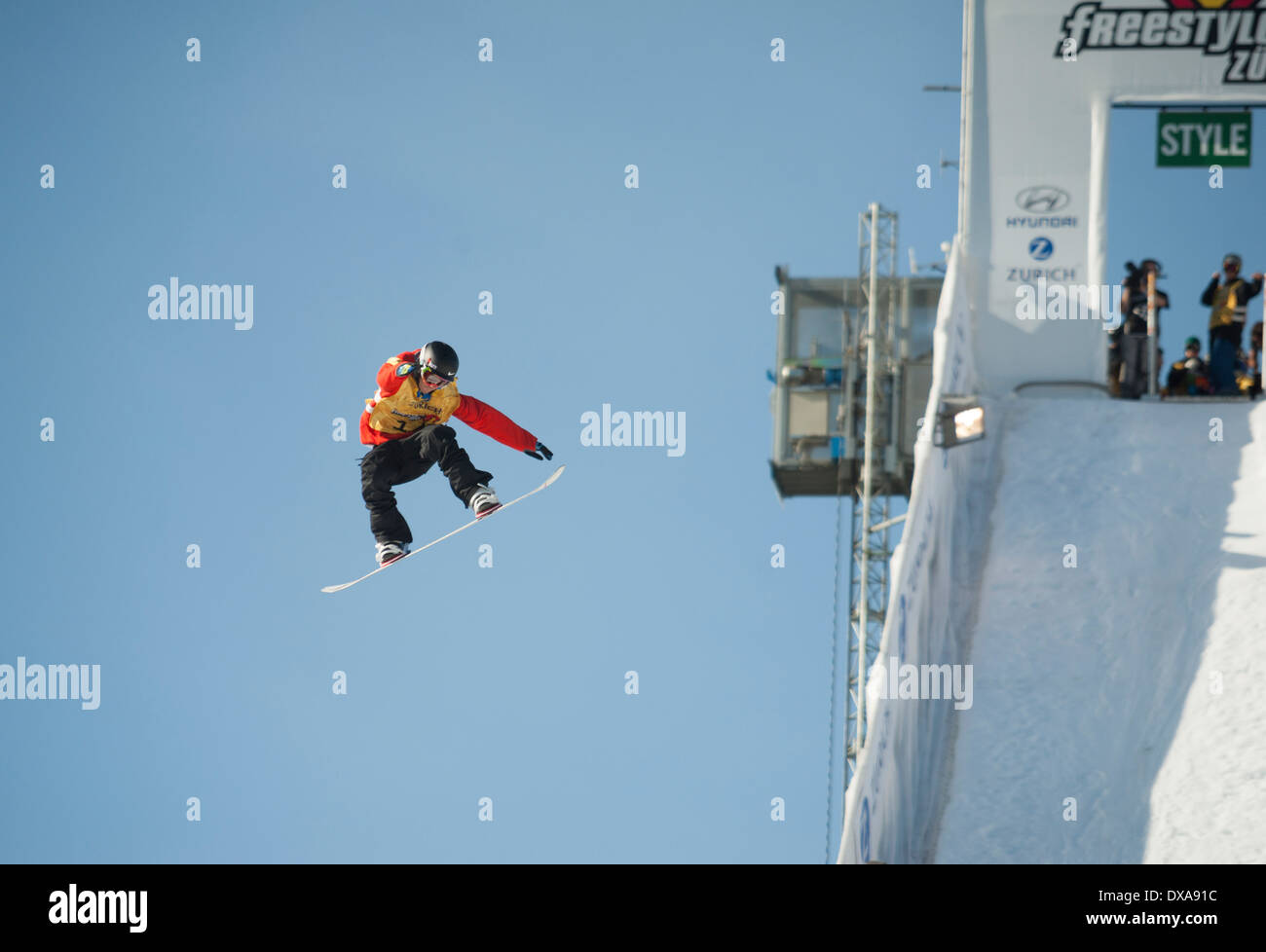 Snowboard trick hi-res stock photography and images - Alamy