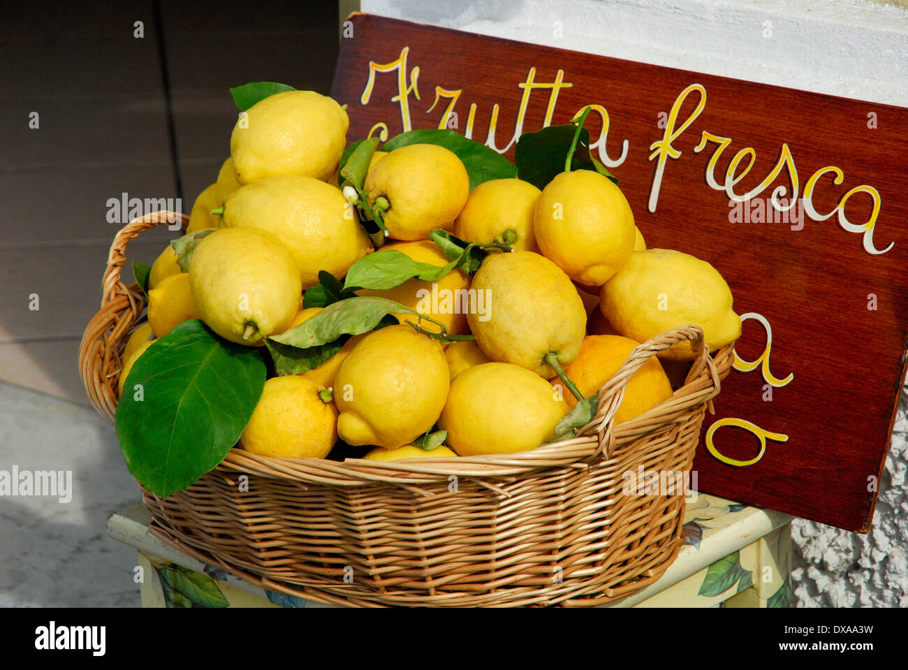 Open lemon hi-res stock photography and images - Alamy