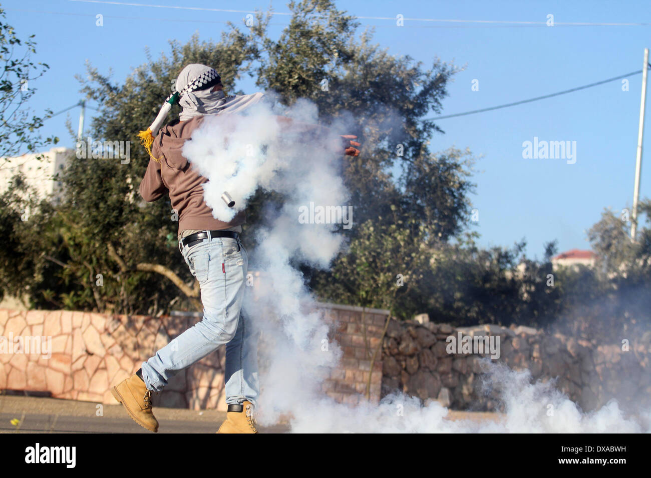 Silwad, West Bank, Palestinian Territory. 21st Mar, 2014. A Palestinian ...