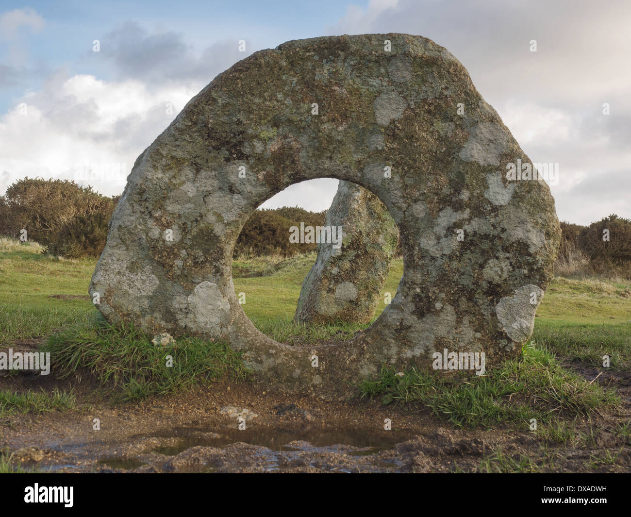 Men-an-Tol in Cornwall - Map ref SW426349 Stock Photo - Alamy