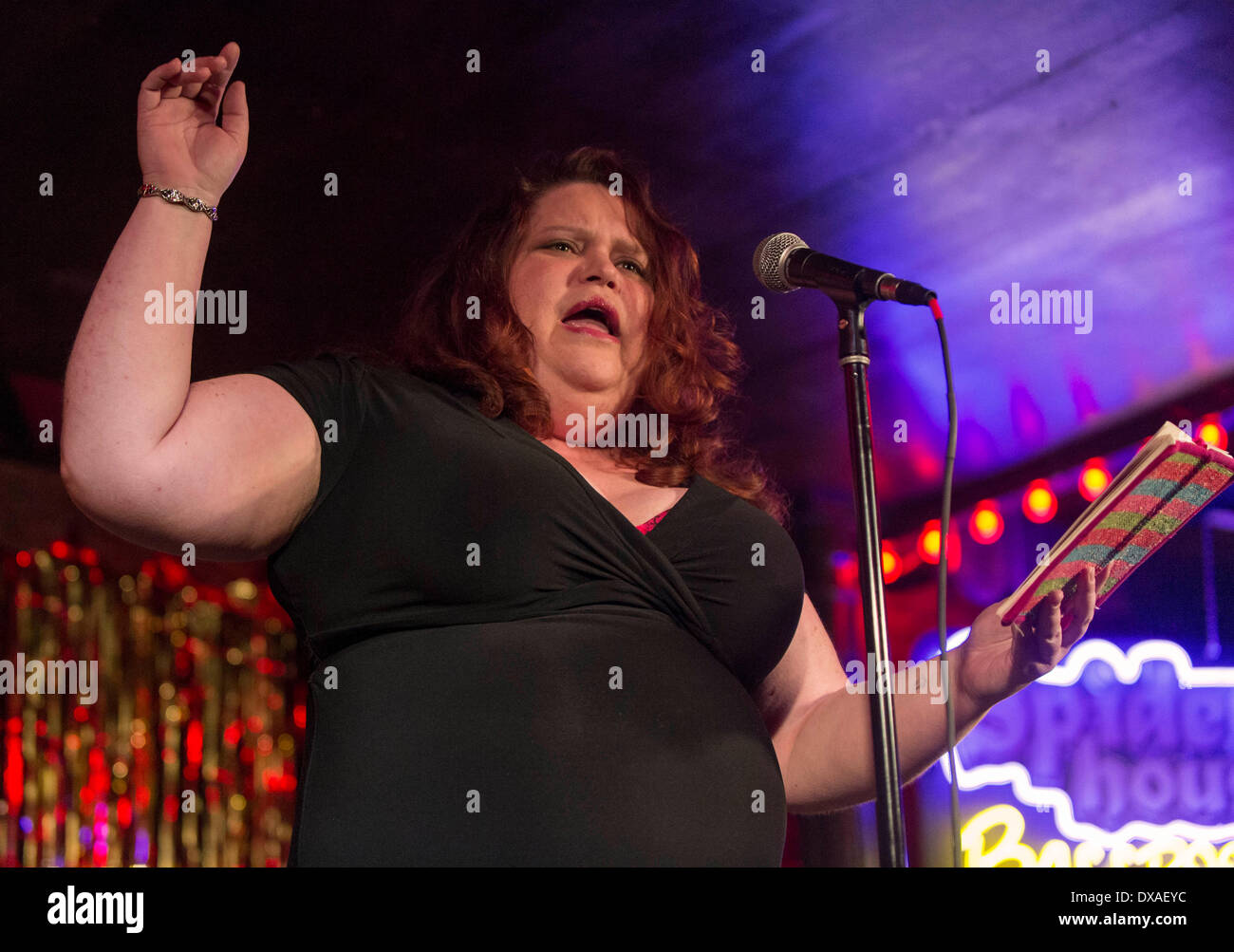 Womens poetry hi-res stock photography and images - Alamy