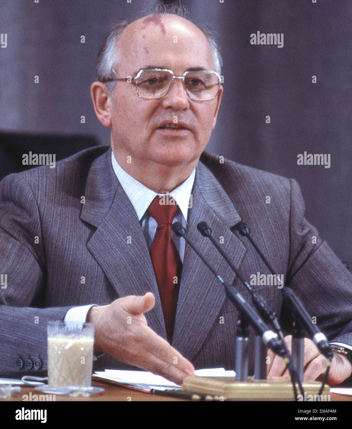 Gorbachev hi-res stock photography and images - Alamy