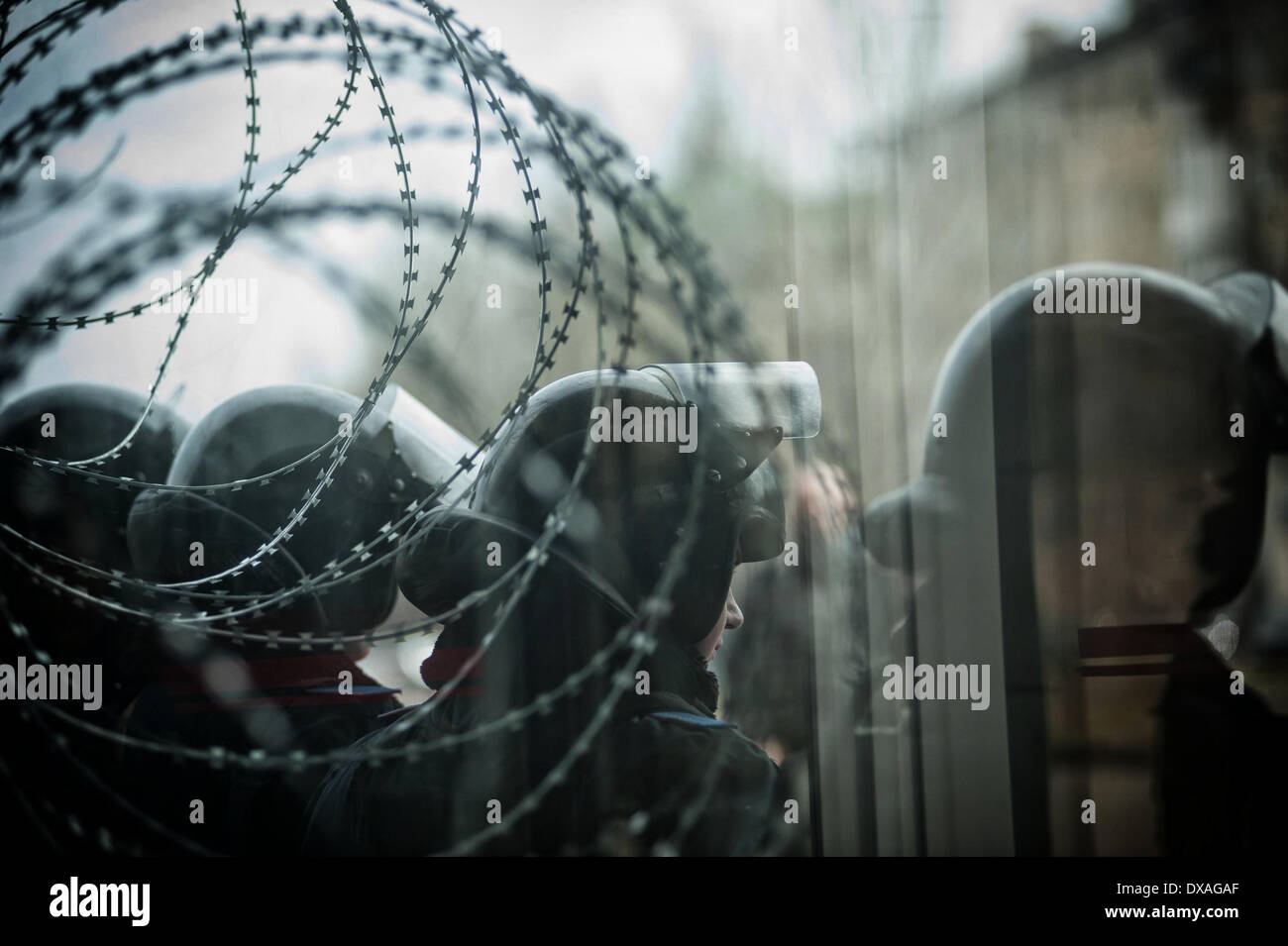 Donetsk, Ukraine. 20th Mar, 2014. Riot police guard the Donetsk ...