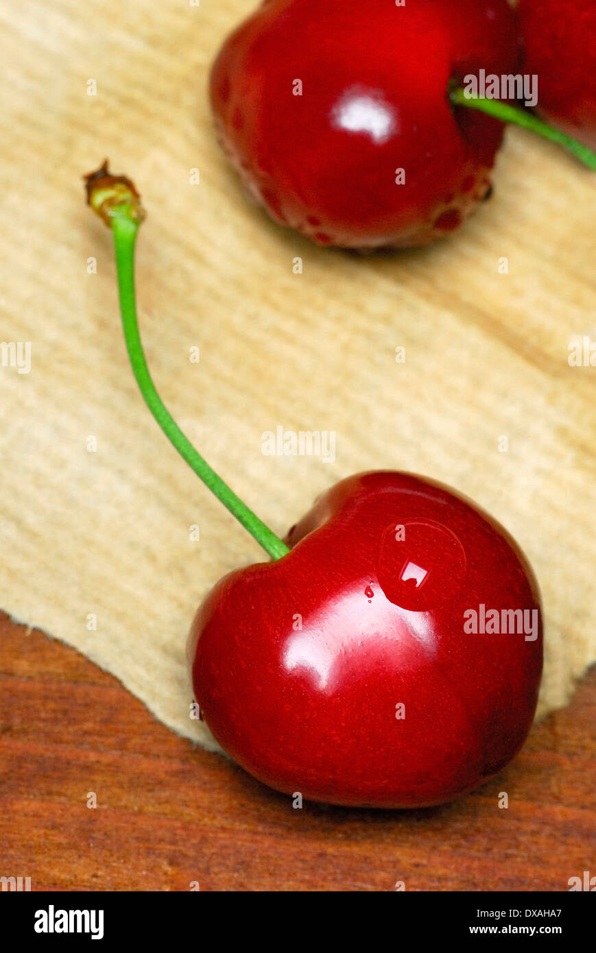 Sweet cherry hi-res stock photography and images - Alamy