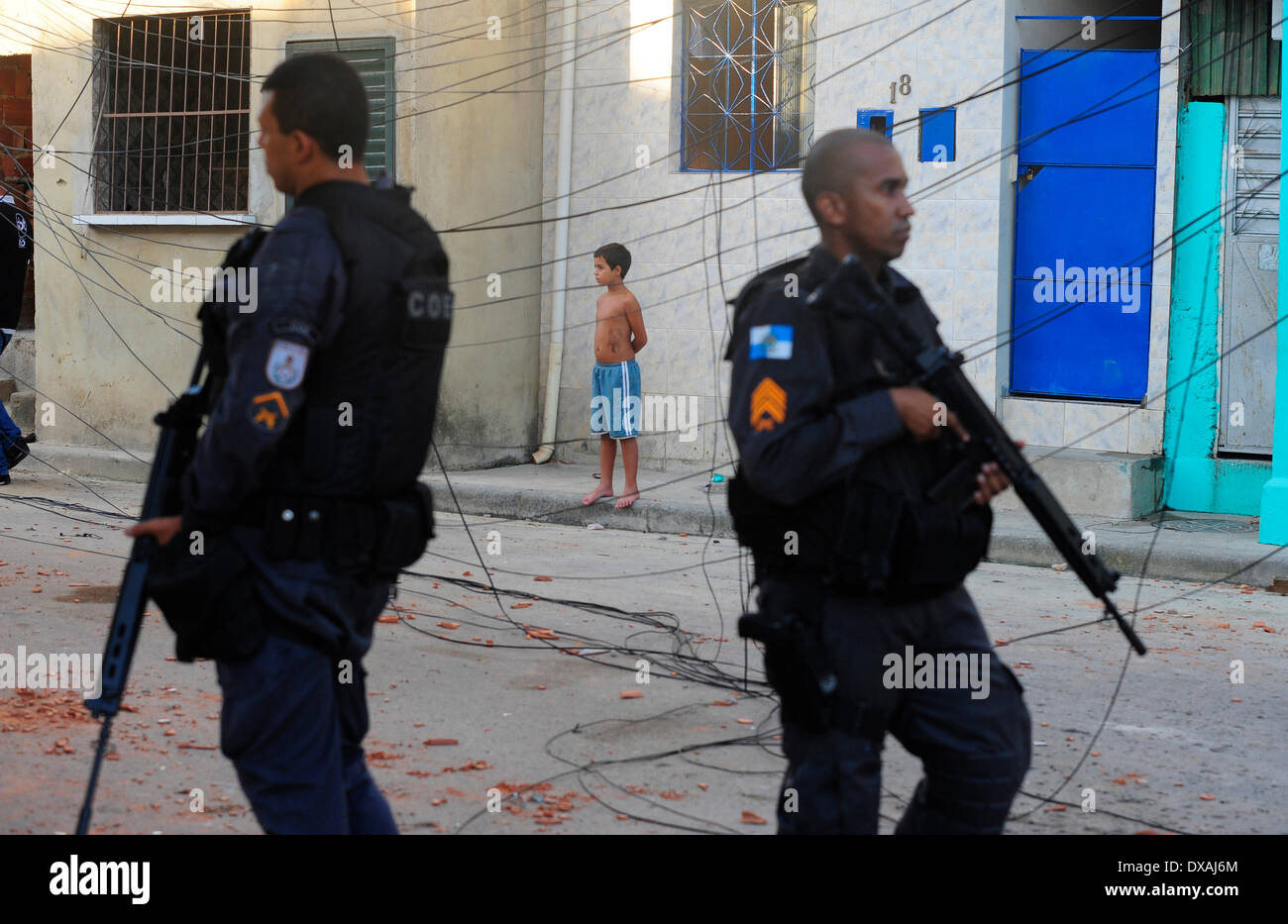 Rio de Janeiro, Brazil. 21st March 2014. Military Police UPP Manguinhos ...