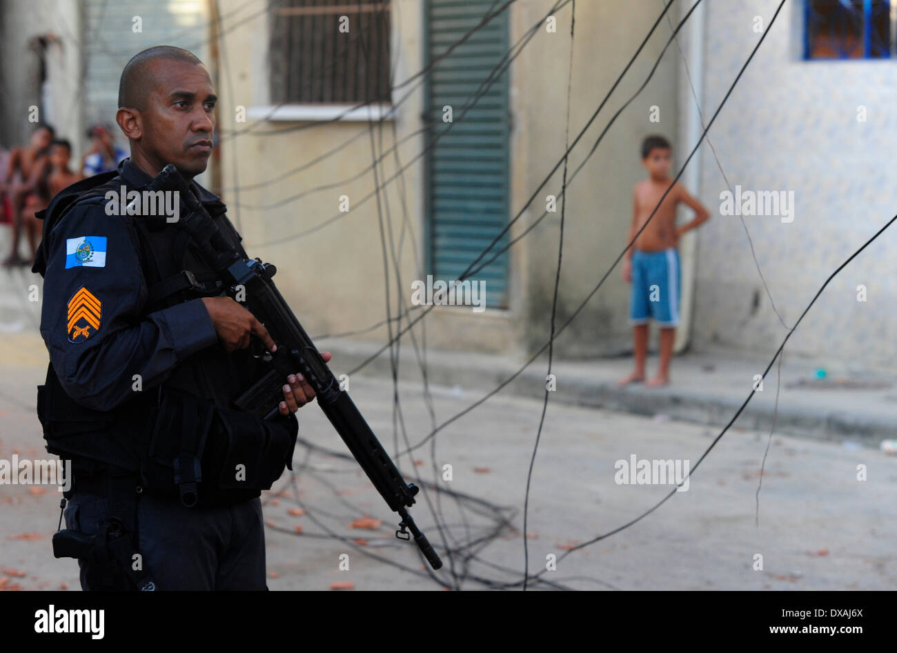 Rio de Janeiro, Brazil. 21st March 2014. Military Police UPP Manguinhos ...