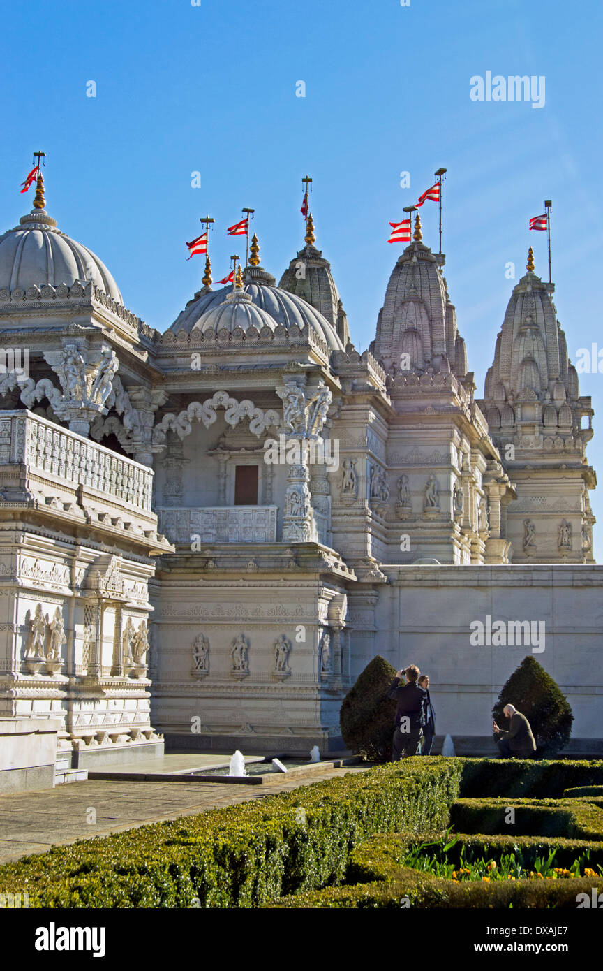 BAPS Shri Swaminarayan Mandir (the Neasden Temple), Neasden, London ...