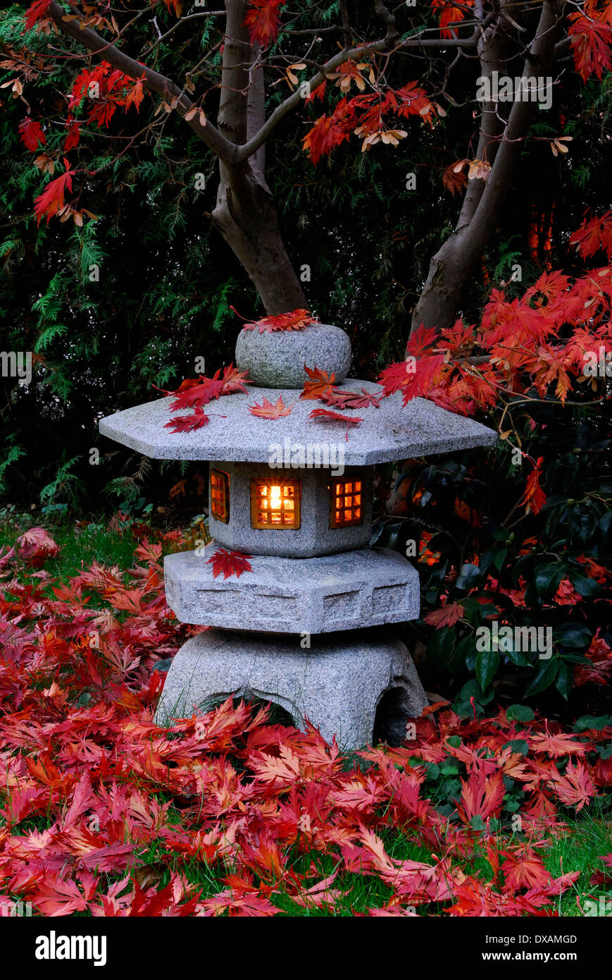 Lantern hi-res stock photography and images - Alamy
