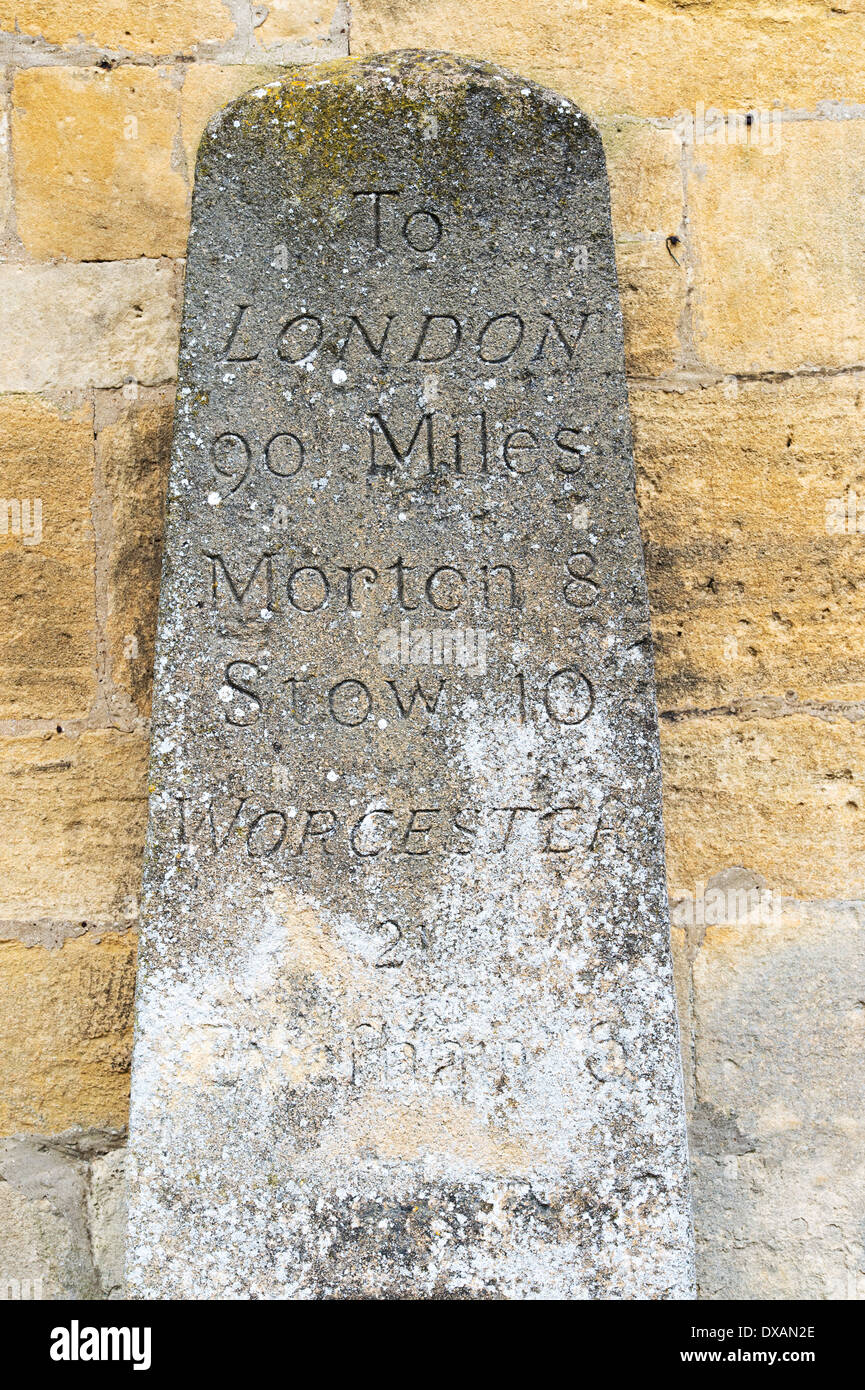 Old milestone uk hi-res stock photography and images - Alamy