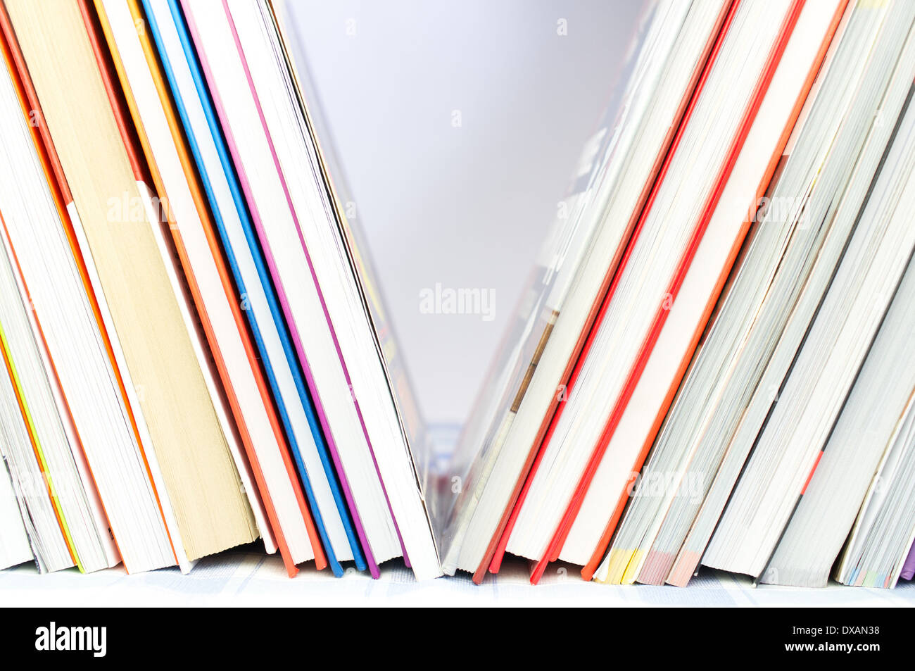 World of books hi-res stock photography and images - Alamy