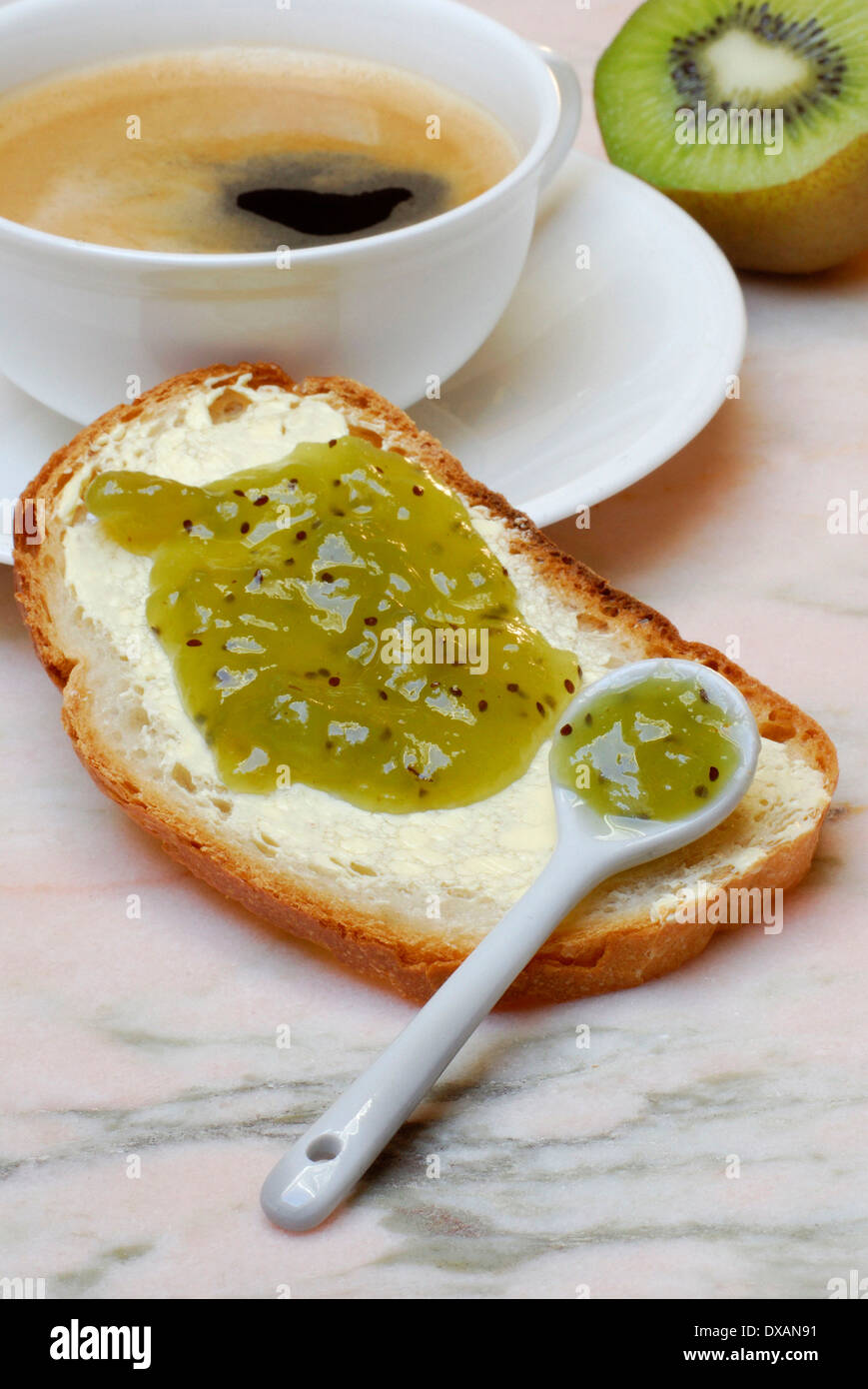 Chinese gooseberry hi-res stock photography and images - Alamy