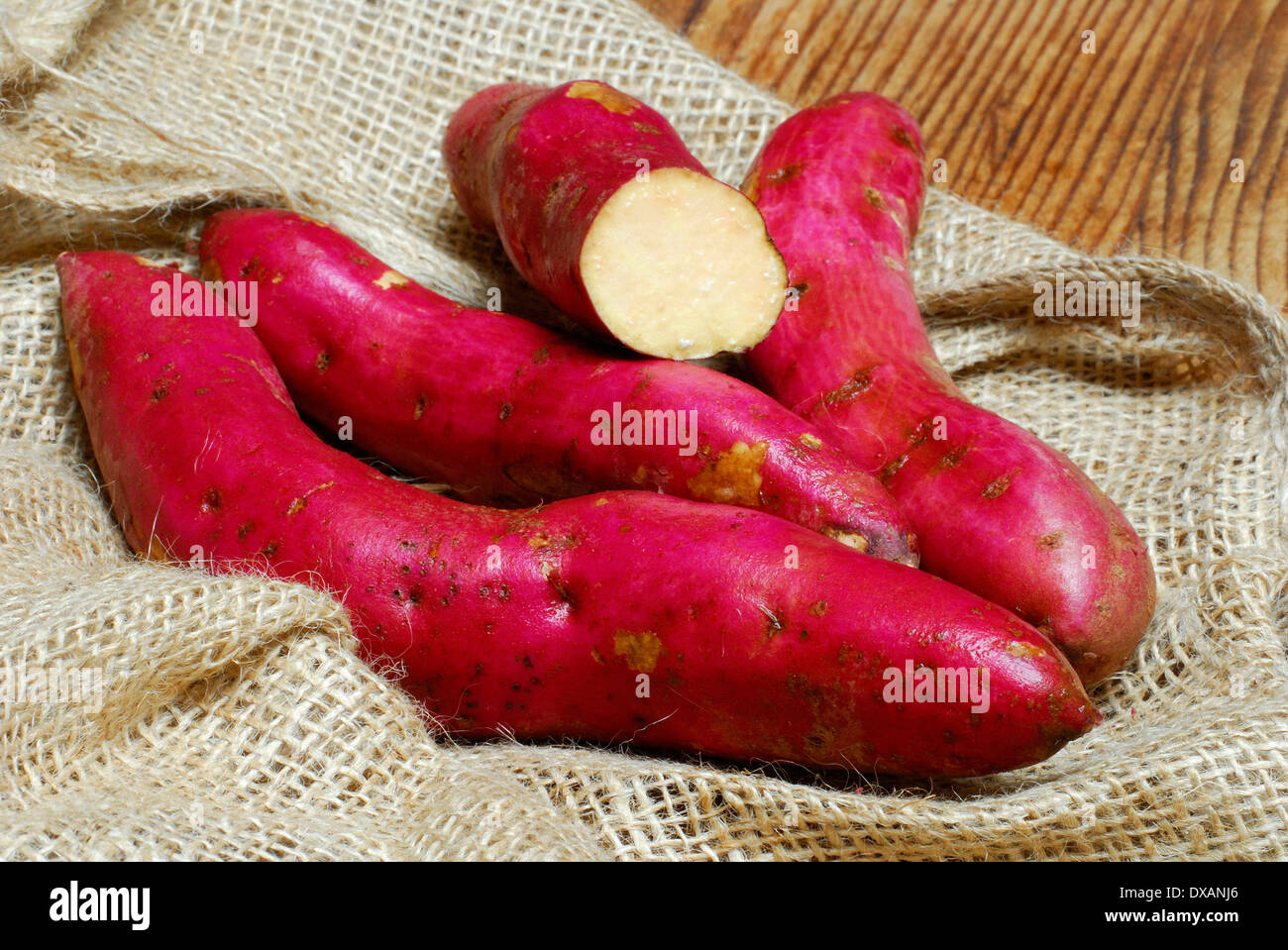 Yam hi-res stock photography and images - Alamy