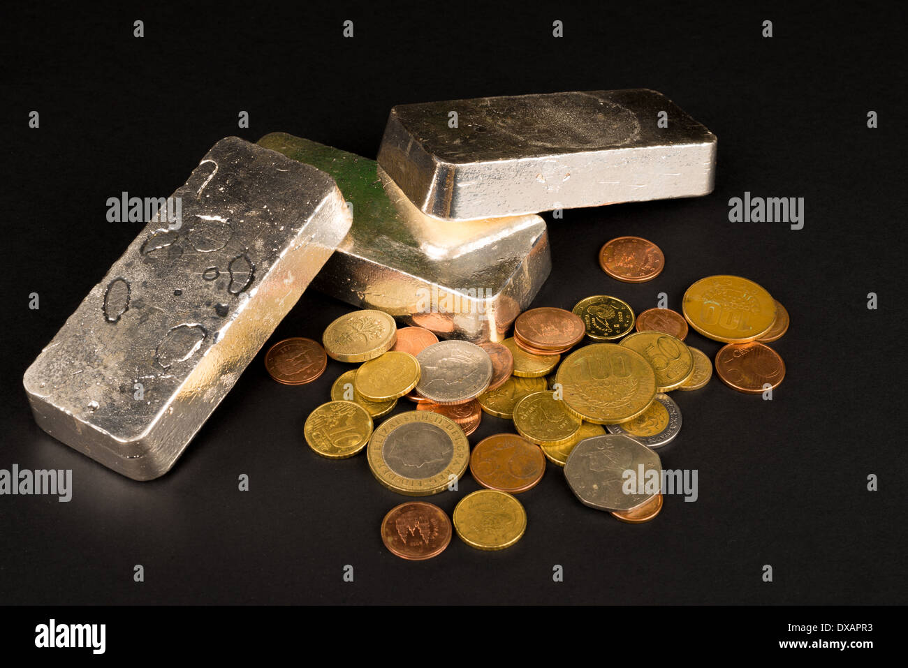 Pure raw silver ingot bars hi-res stock photography and images - Alamy