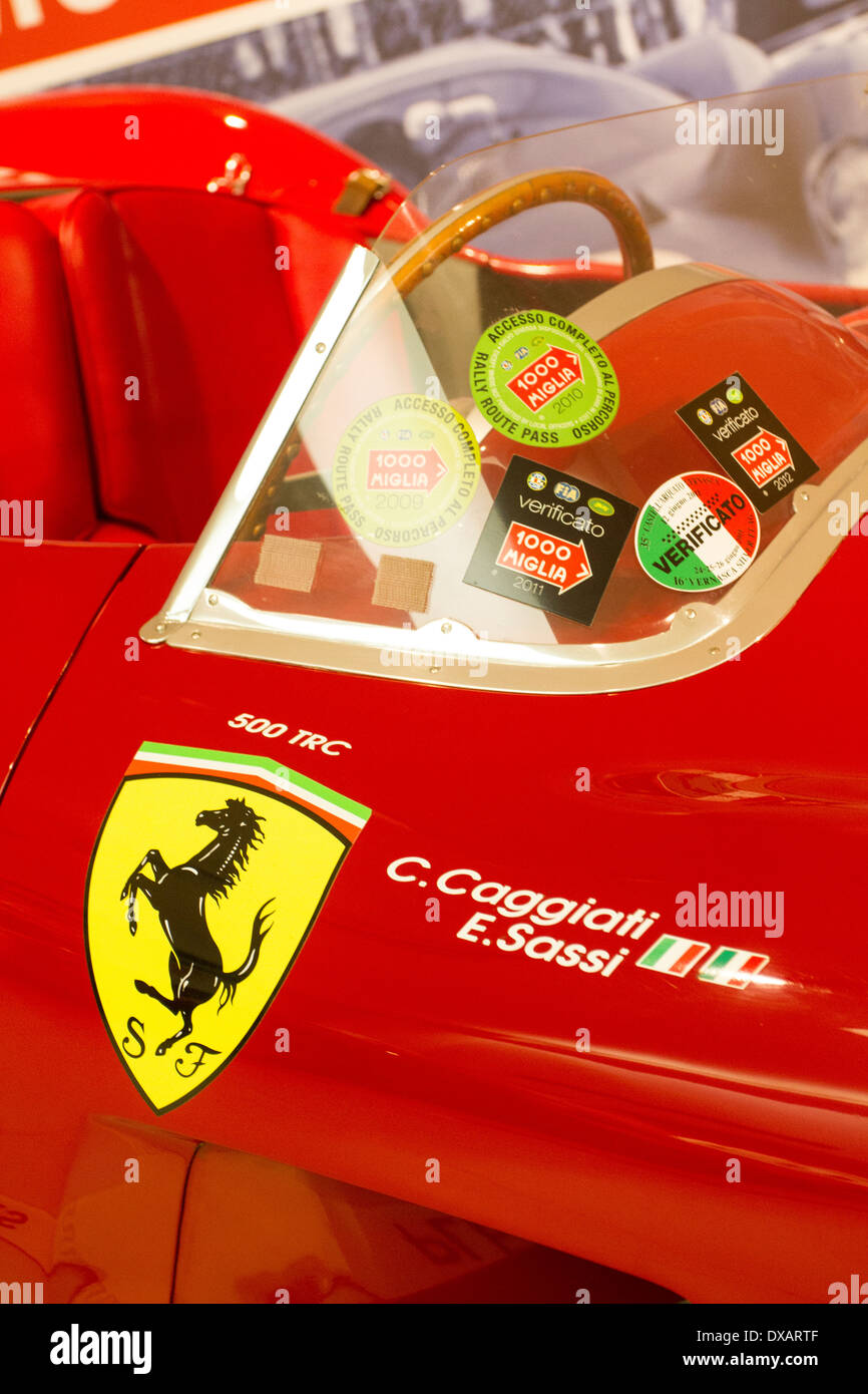 Old ferrari logo hi-res stock photography and images - Alamy
