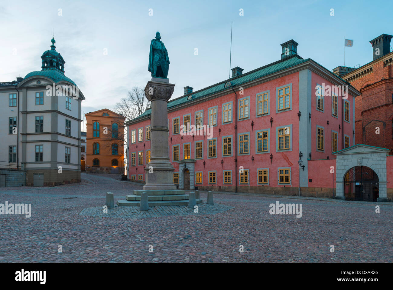 Statue of Birger Jarl and Stenbock Palace (1640) supreme court building ...