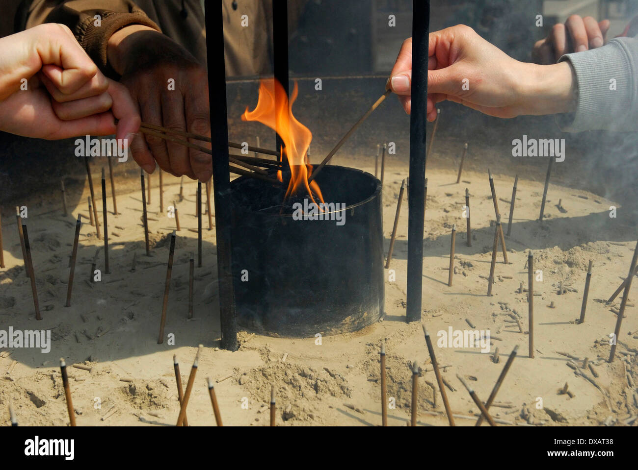 Insence stick hi-res stock photography and images - Alamy