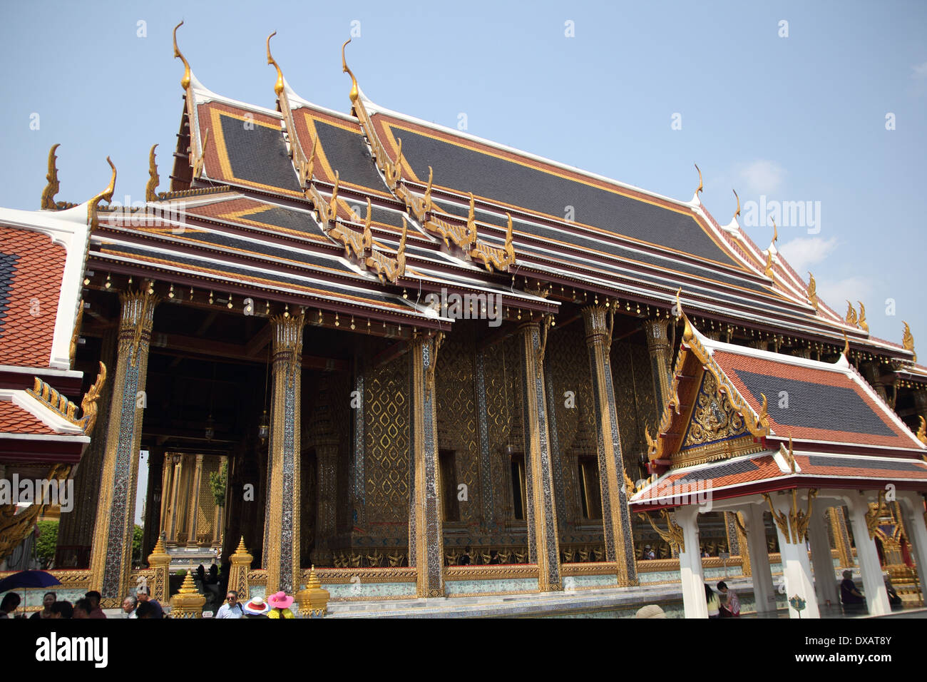 The Grand Palace, Wat Phra Kaew, Temple of the Emerald Buddha in ...
