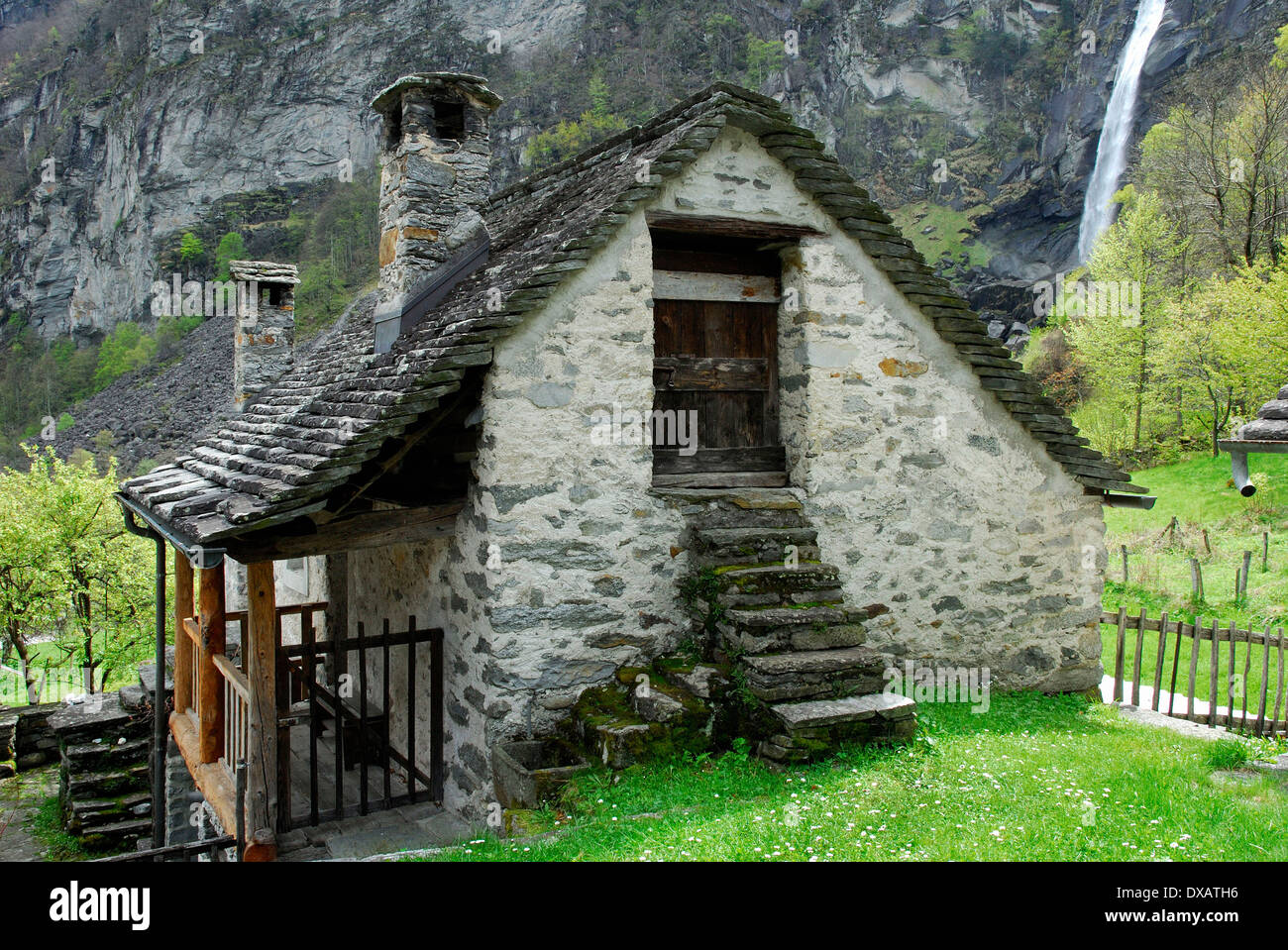 Stone house, Foroglio Stock Photo - Alamy