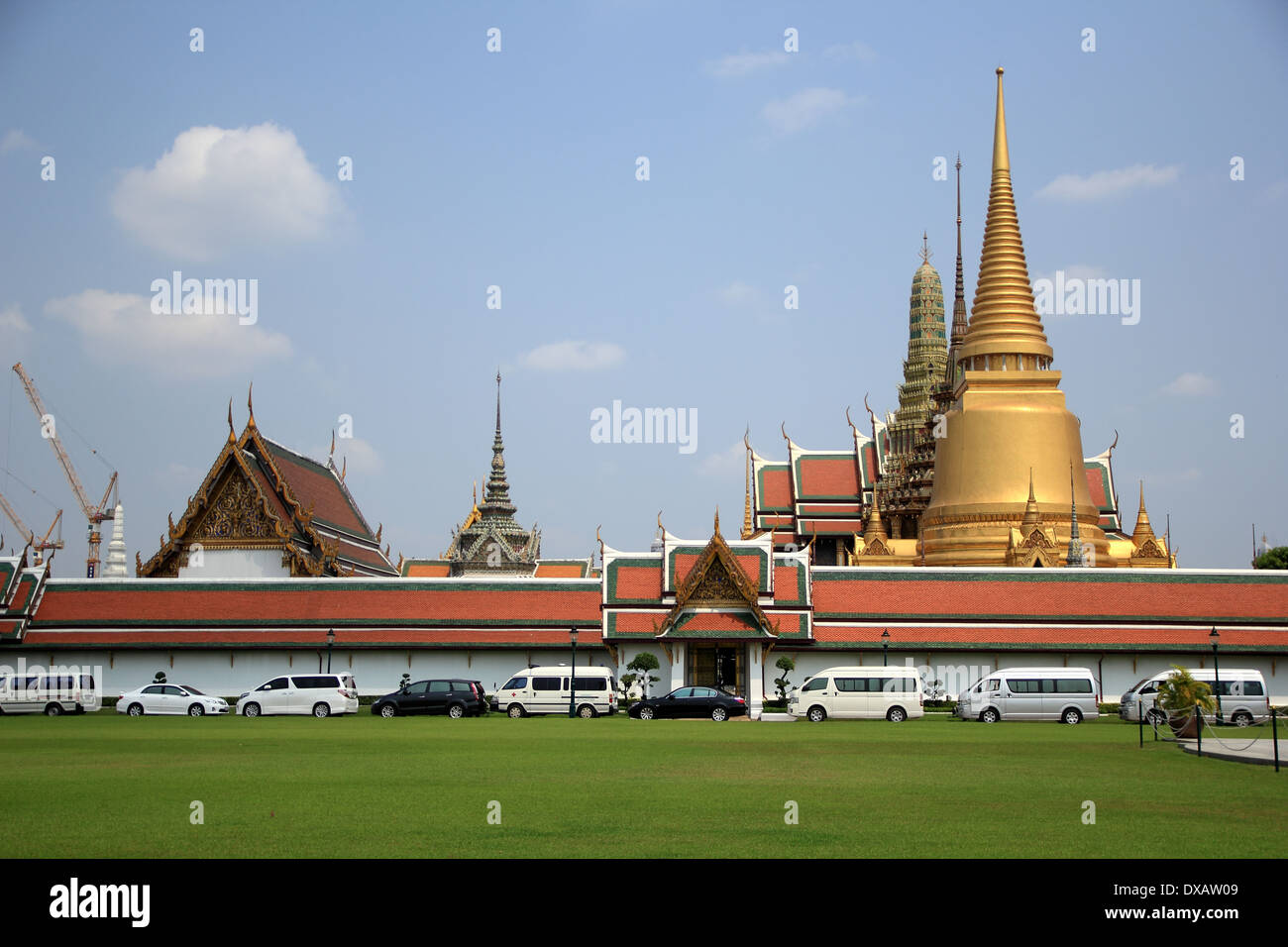 The Grand Palace, Wat Phra Kaew, Temple of the Emerald Buddha in ...