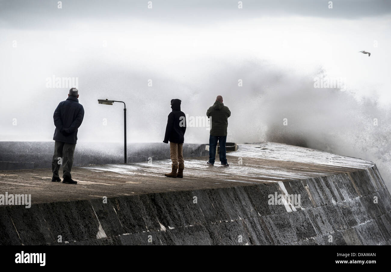 Man watching action of the waves hi-res stock photography and images ...