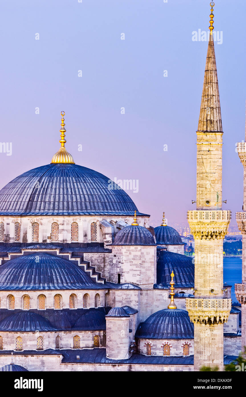 Turkey, Istanbul, The Blue Mosque, at dusk Stock Photo - Alamy