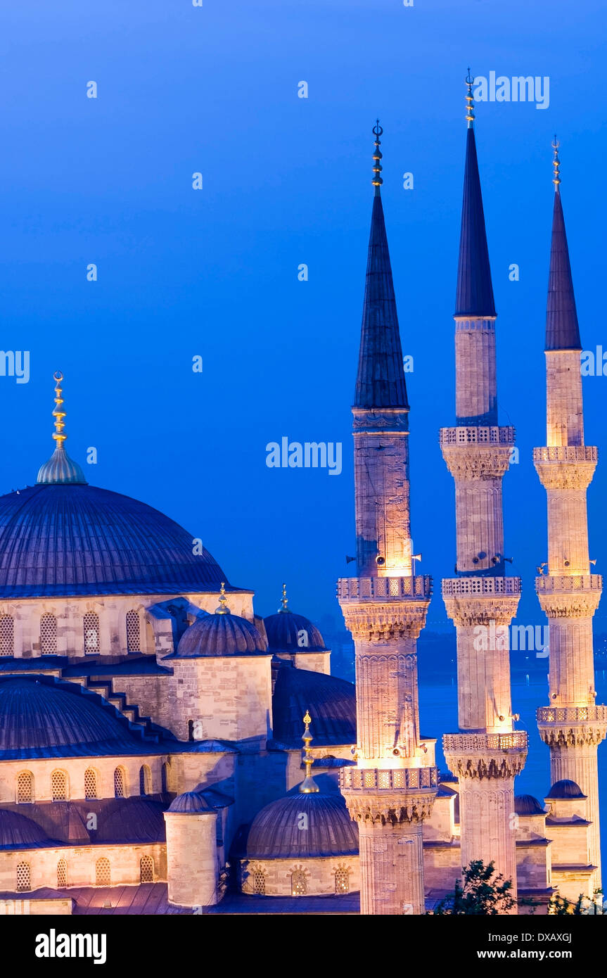 The Blue Mosque at night, Istanbul, Turkey Stock Photo - Alamy