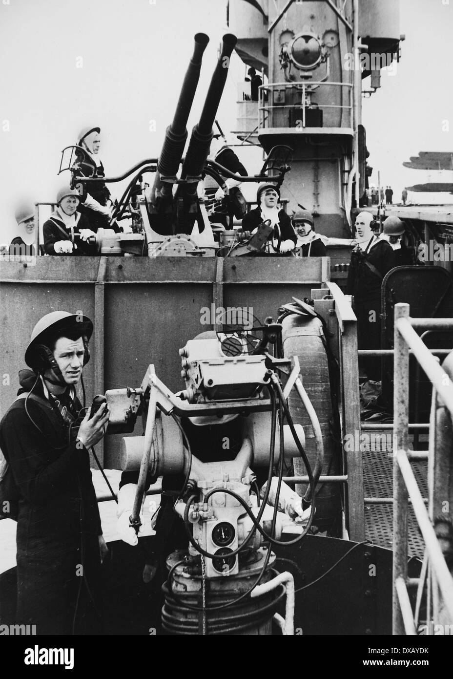 Royal Navy world war two. Ant aircraft gunnery Stock Photo - Alamy