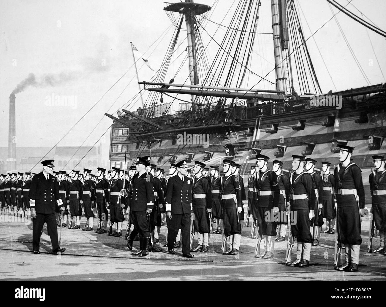 Royal Navy inspection by HM King George VI during WW11 Stock Photo - Alamy