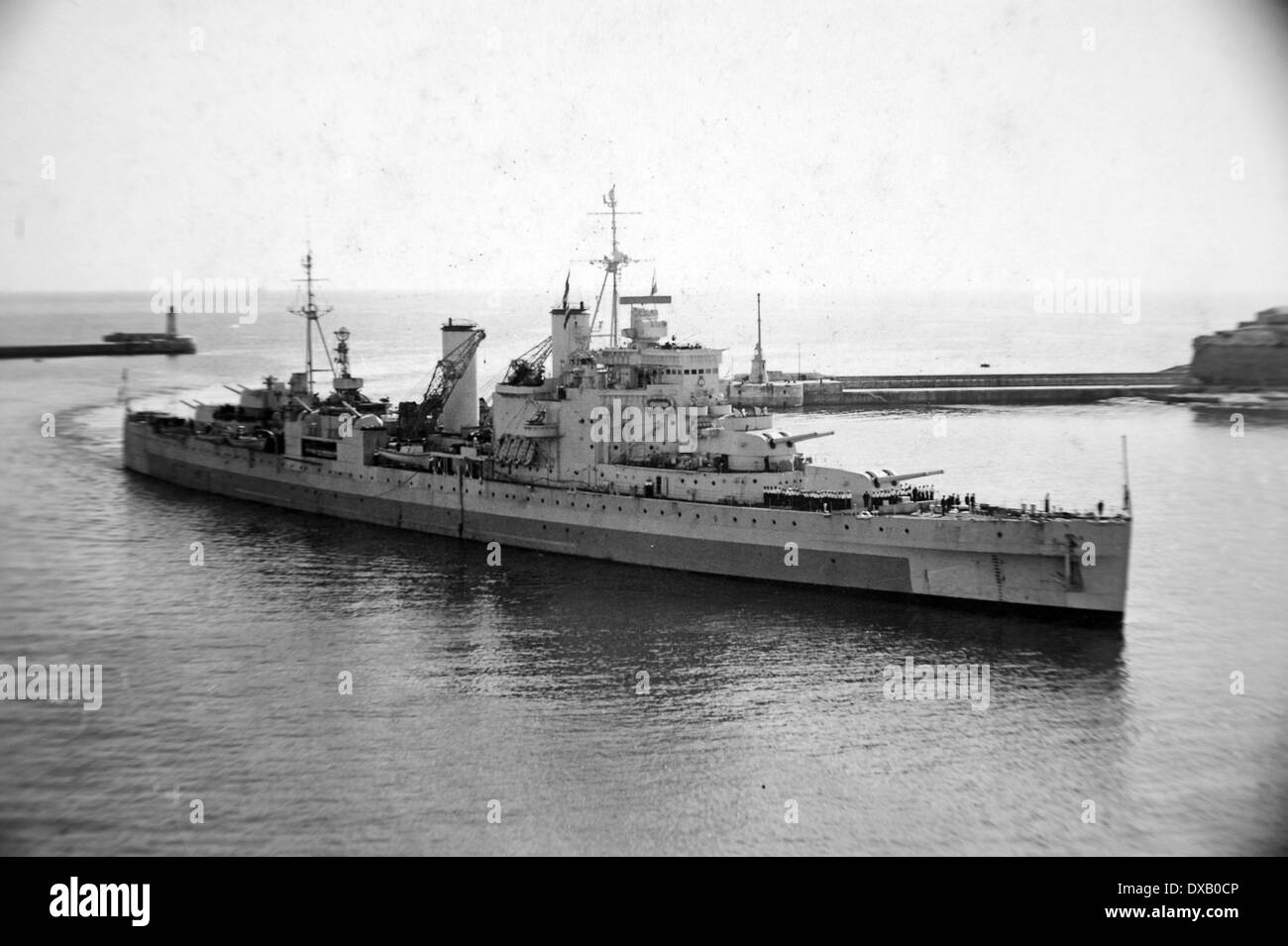 Royal navy cruiser warship ww11 Black and White Stock Photos & Images ...
