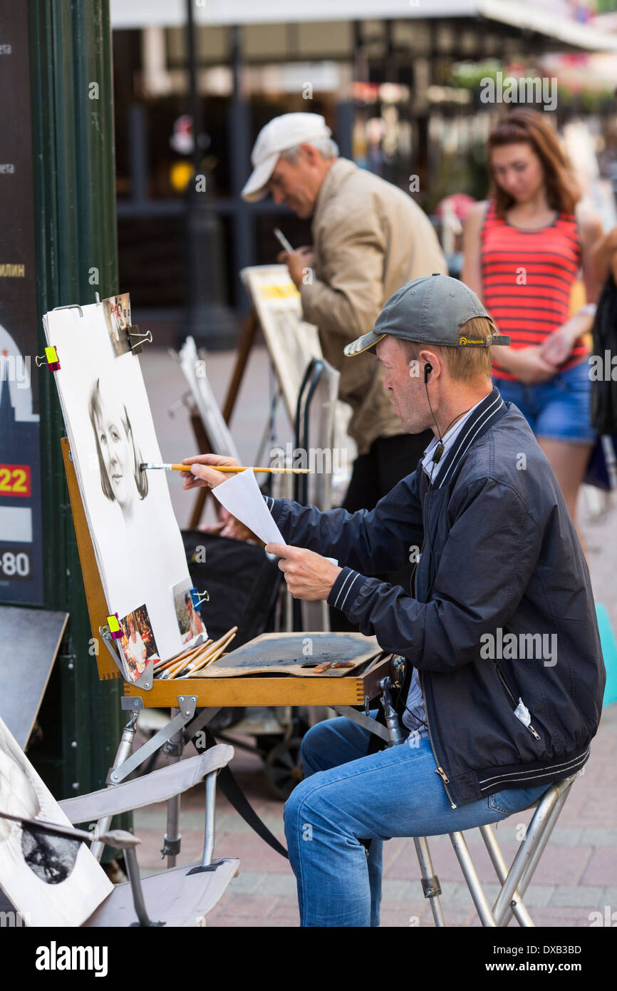 Pavement artists in Arbat street, Moscow, Russia Stock Photo - Alamy