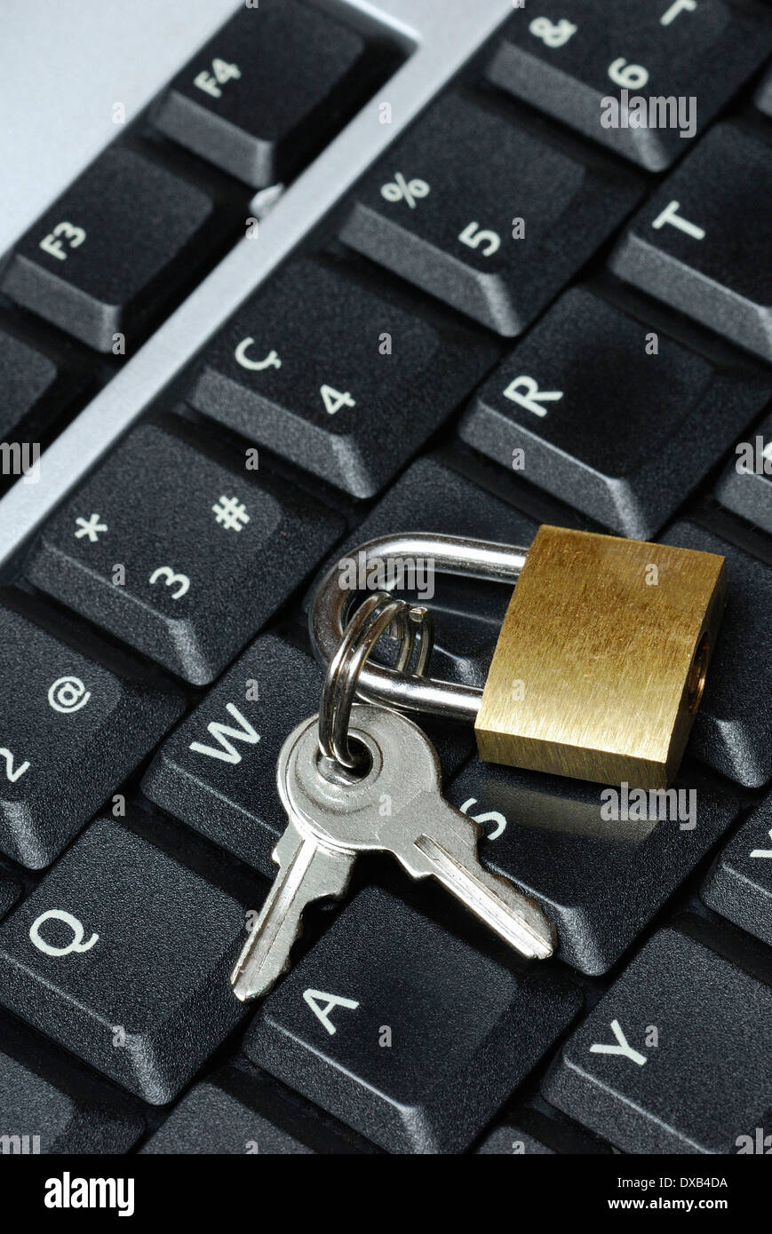 Padlock images hi-res stock photography and images - Alamy