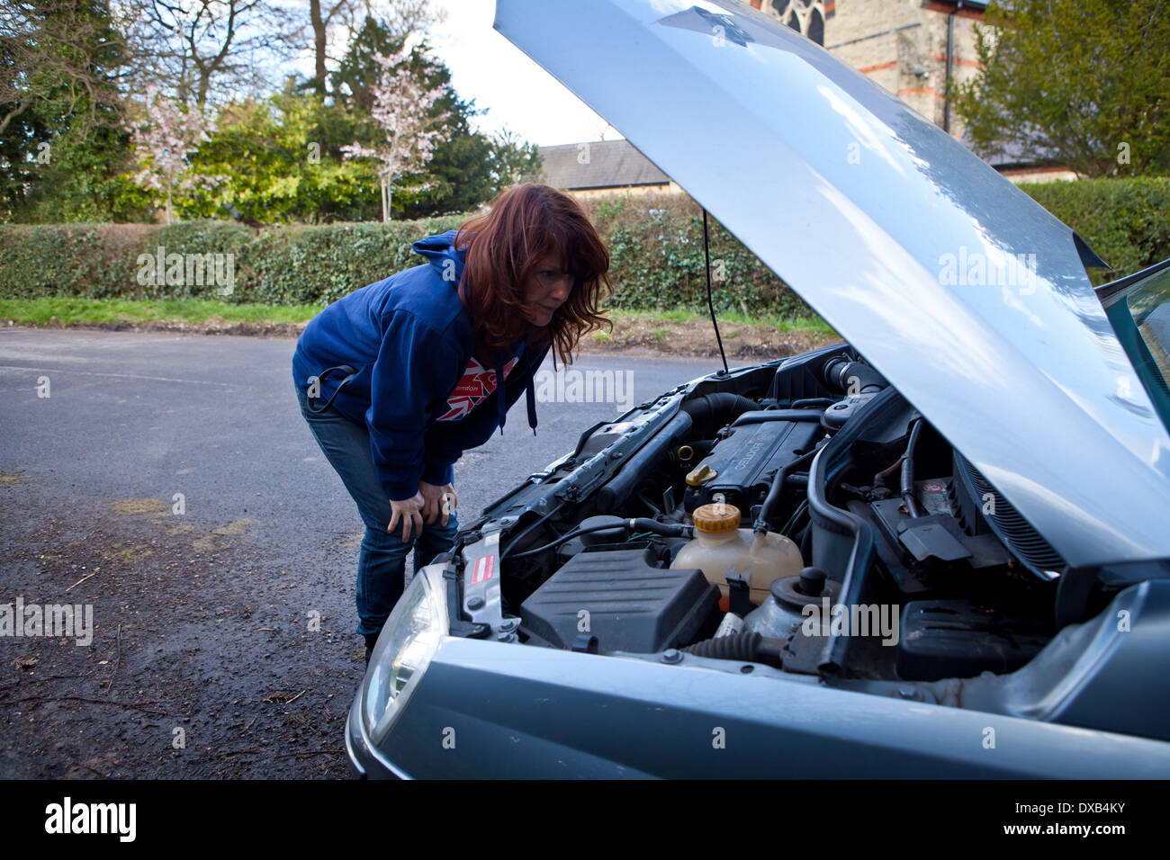Under bonnet hi-res stock photography and images - Alamy