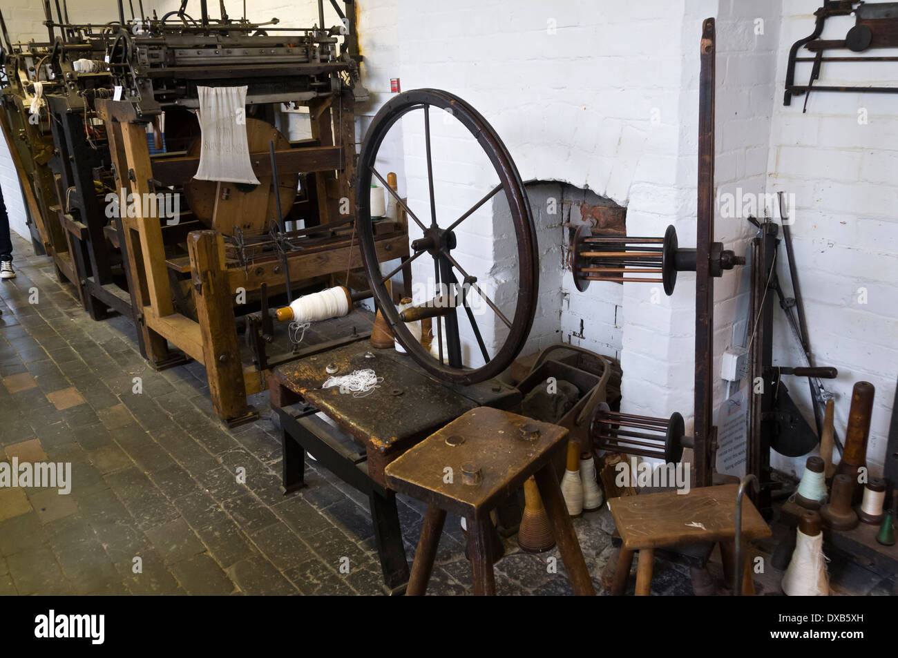 With his spinning machine hi-res stock photography and images - Alamy