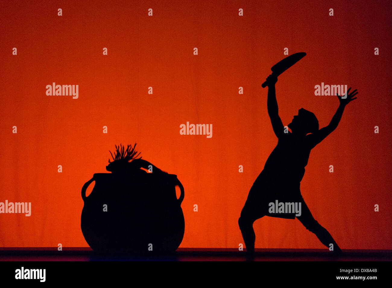 Pilobolus dance theatre hi-res stock photography and images - Alamy