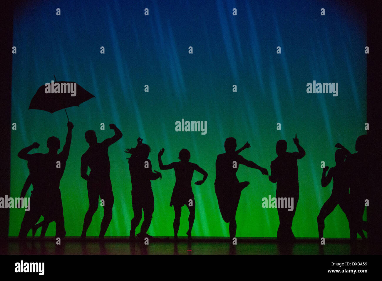 Pilobolus dance troupe presents "Shadowland" at the Peacock Theatre in ...