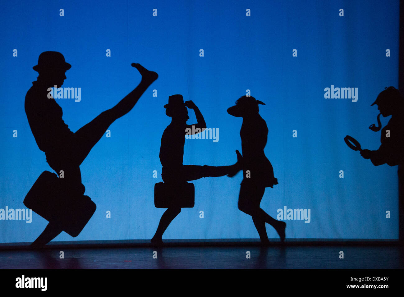Pilobolus dance troupe presents "Shadowland" at the Peacock Theatre in ...