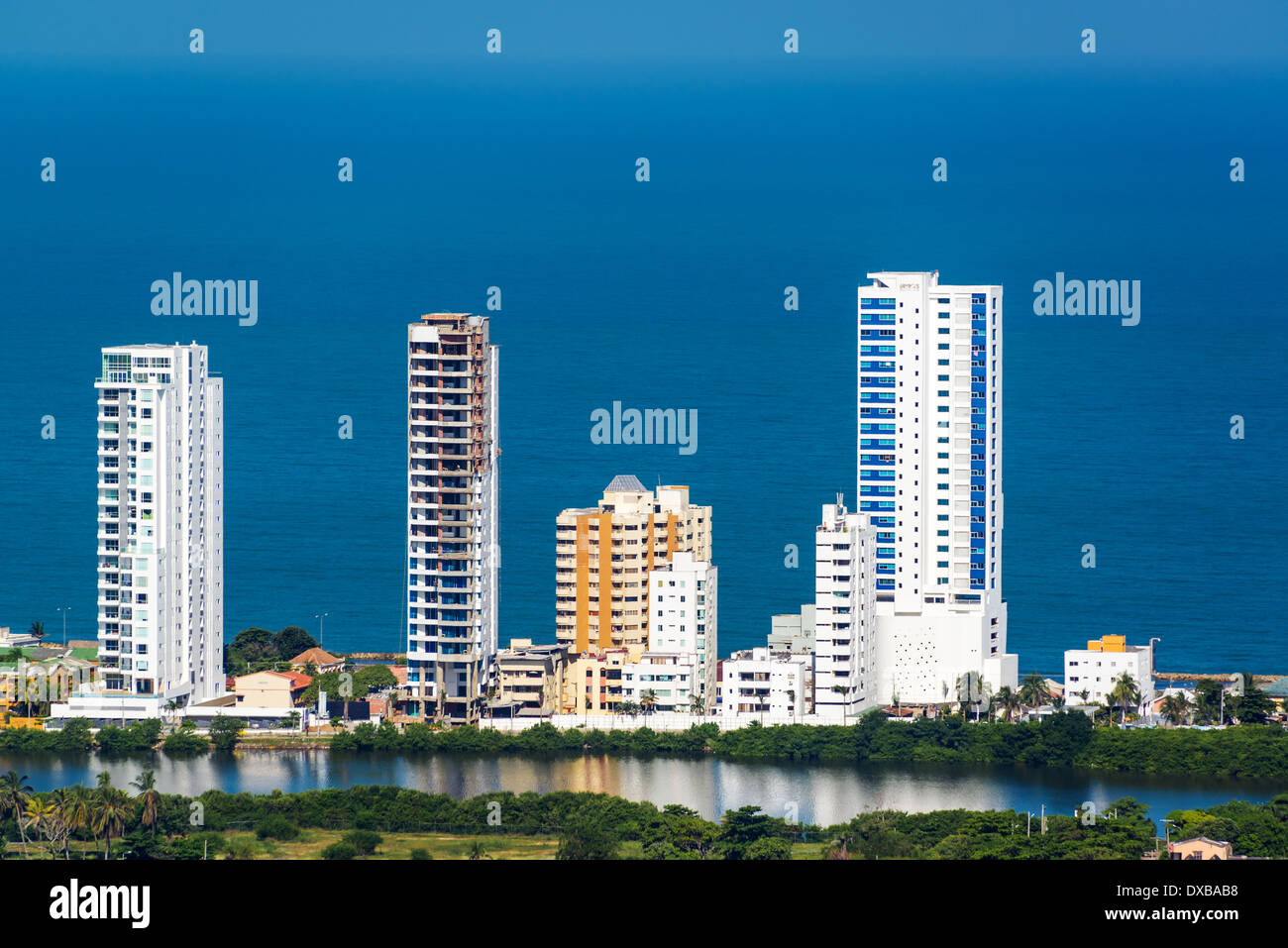 Bocagrande apartments sea hi-res stock photography and images - Alamy