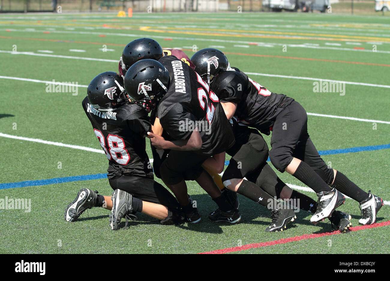 Football action tackle challenge hi-res stock photography and images ...