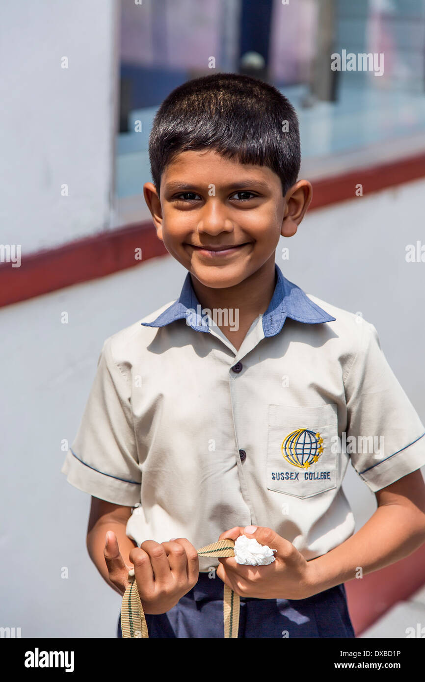 Sri Lankan schoolboy Stock Photo - Alamy