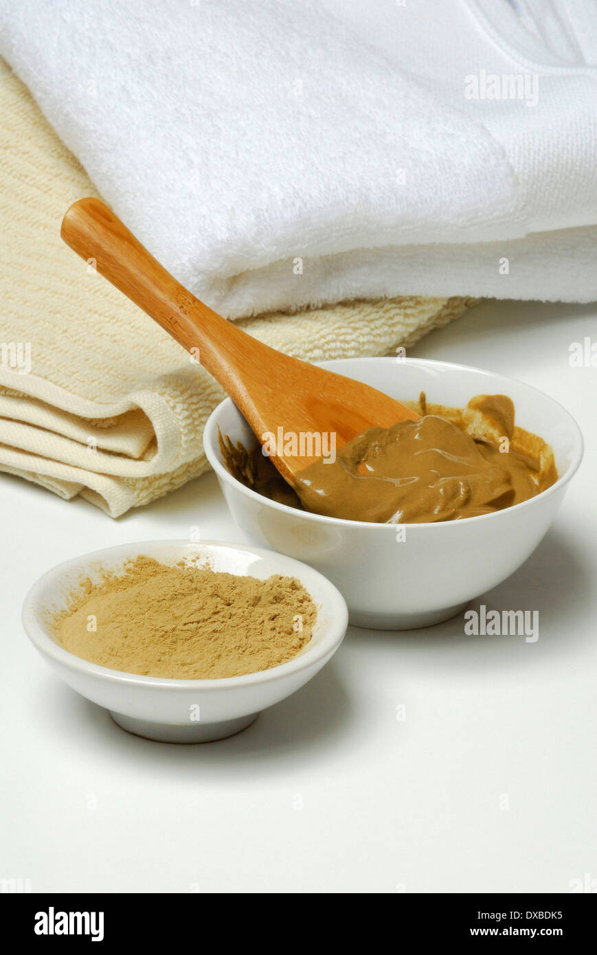 Medicinal clay with water hi-res stock photography and images - Alamy