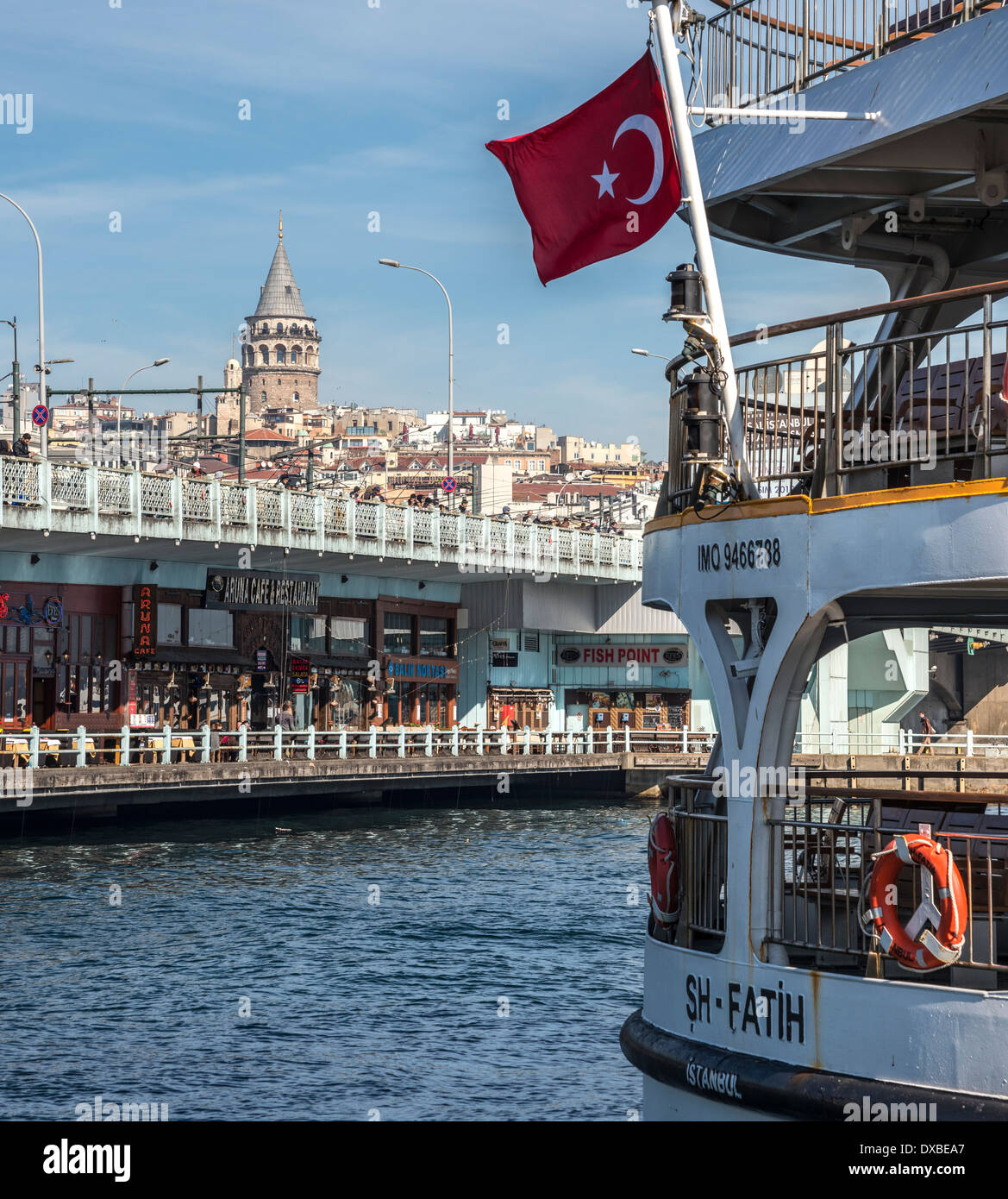 Golden horn bridges hi-res stock photography and images - Alamy