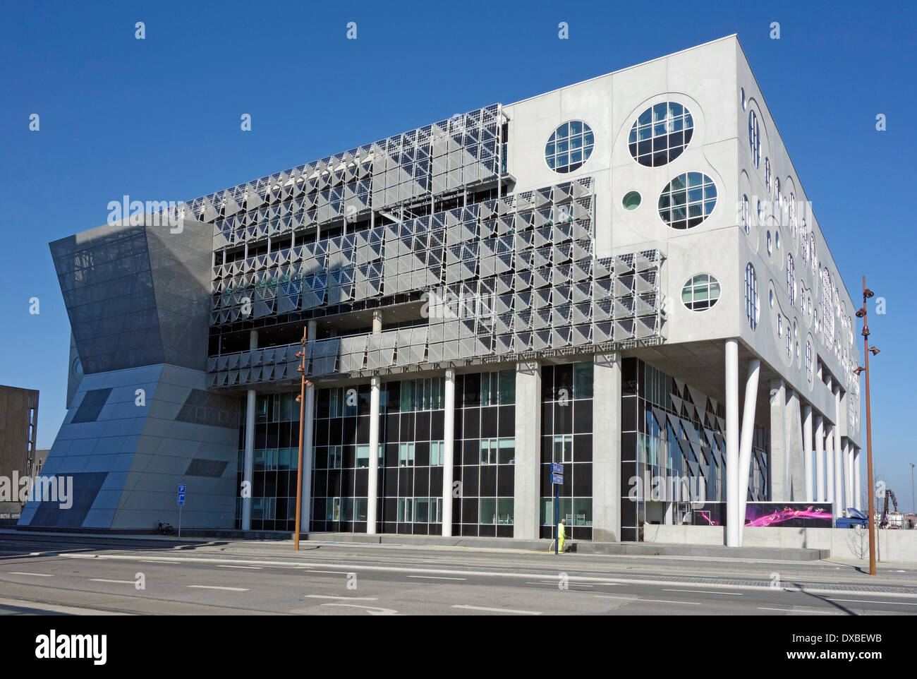 Stages of completion hi-res stock photography and images - Alamy