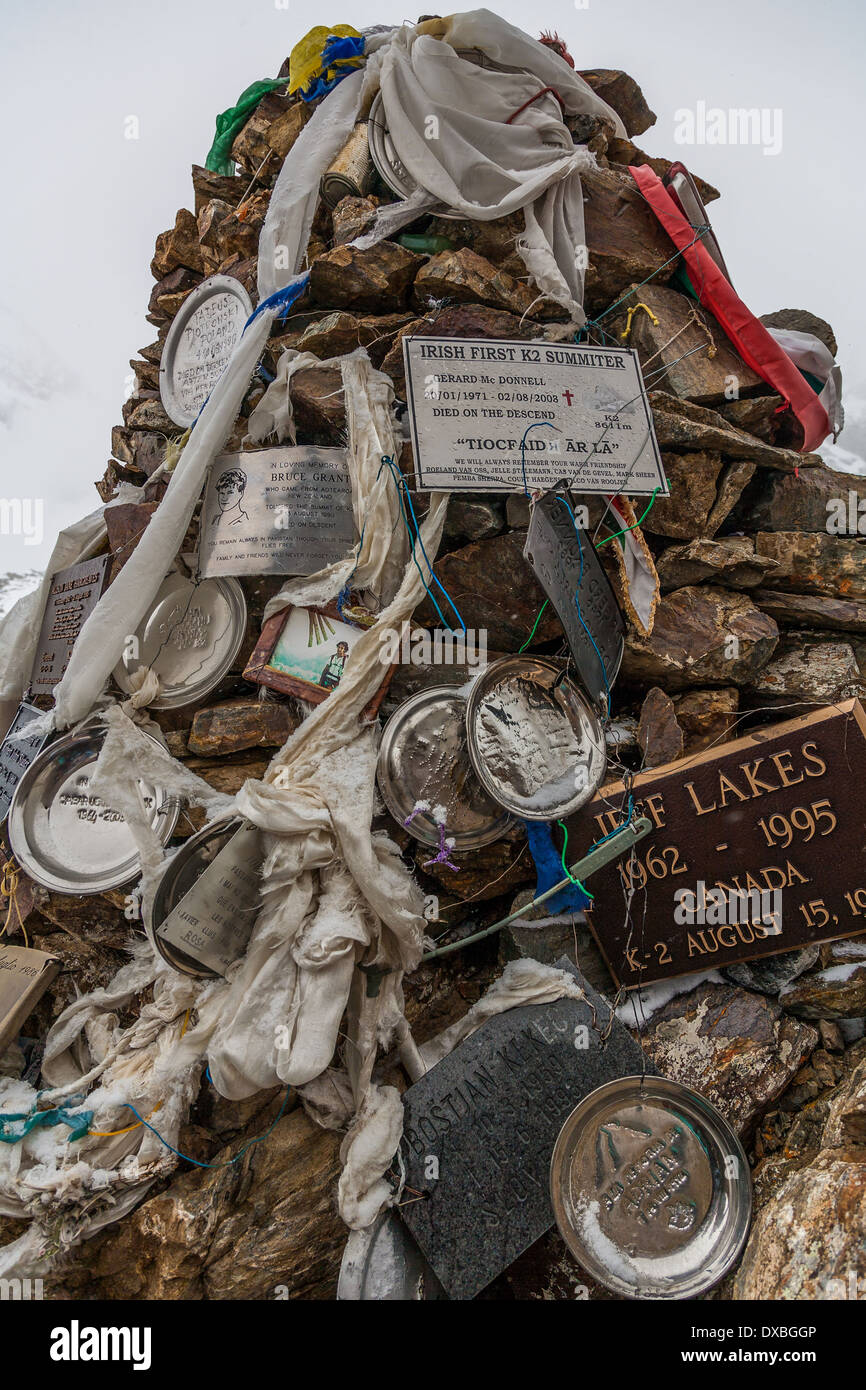 K2 Memorial near K2 Basecamp Stock Photo - Alamy