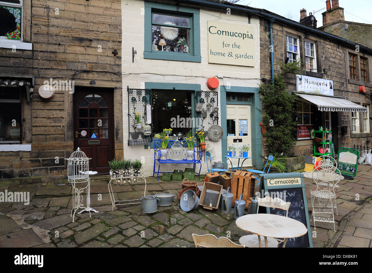 Hebden bridge and shops hi-res stock photography and images - Alamy