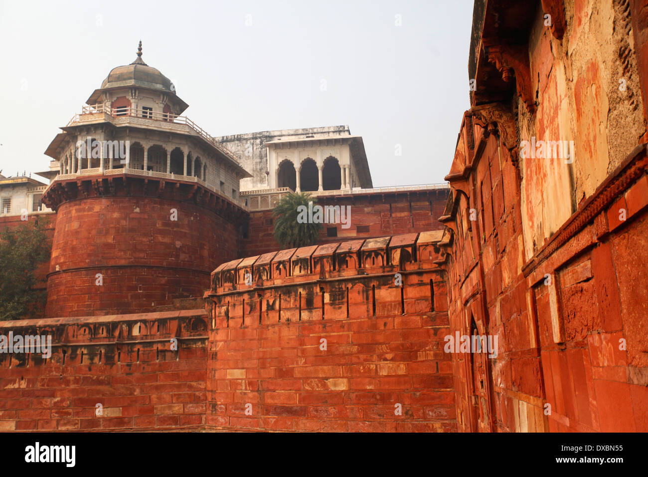 Red fort turrets walls hi-res stock photography and images - Alamy